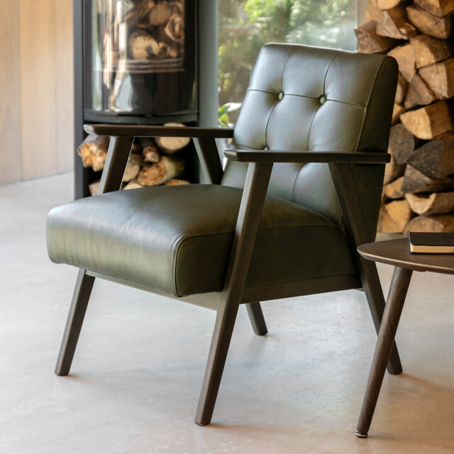 Caledon Mid-Century Buttoned Leather Armchair by La Redoute | ufurnish.com