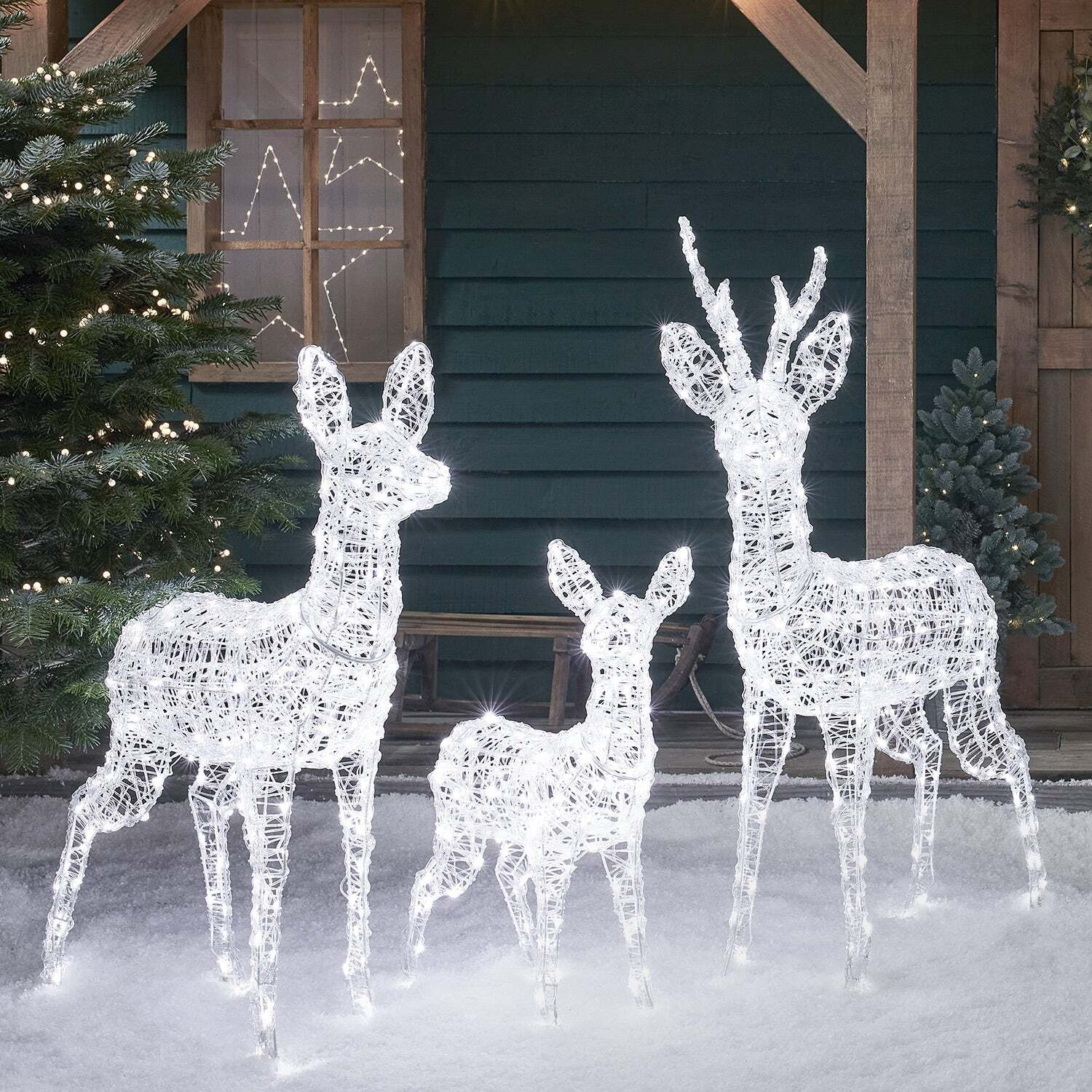 Swinsty Dual Colour LED Light Up Reindeer Family by Lights4fun ...