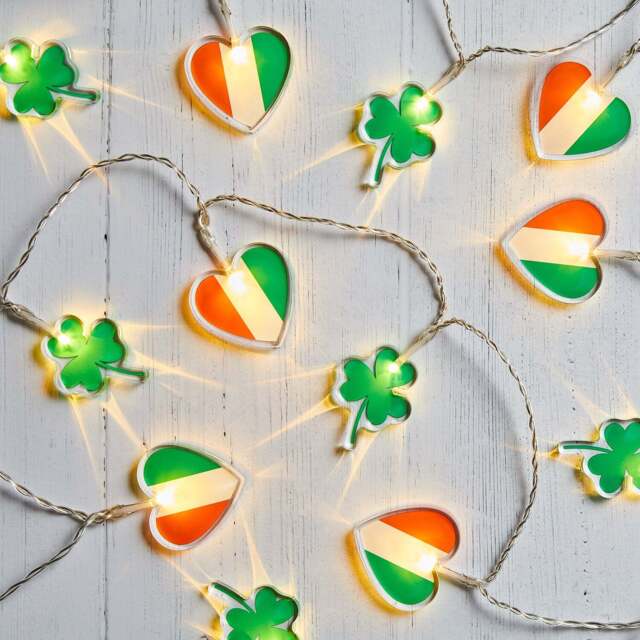 St. Patrick's Day Shamrock & Irish Flag LED Fairy Lights by Lights4fun ...