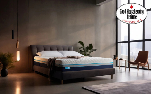 Simba Hybrid Luxe Mattress, Double by Mattress Online | ufurnish.com