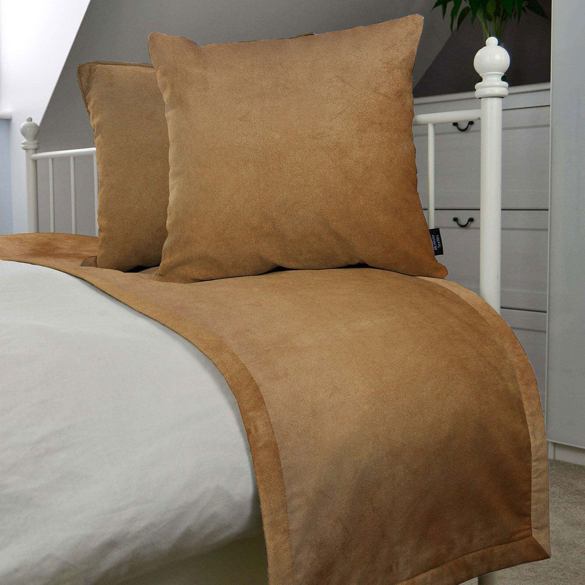 Matt Caramel Gold Velvet Bedding Set, Runner (50x255cm) + 2x Filled ...