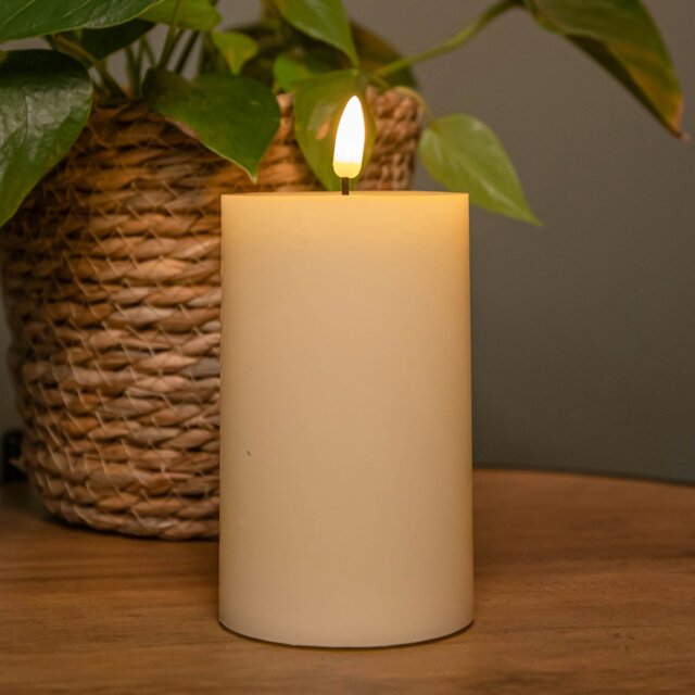 Rackhams 7.5cm x 12.5cm Cream Wax Melted Pool Effect Candle with Timer ...
