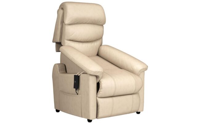 La-Z-Boy White Tulsa Leather Nil Entrapment Chair VAT Exempt by SCS ...