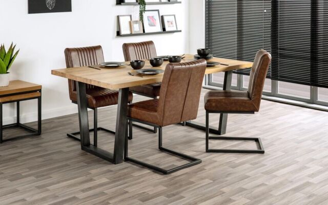 ScS Signature Archie Dining Table and 4 Chairs by SCS | ufurnish.com