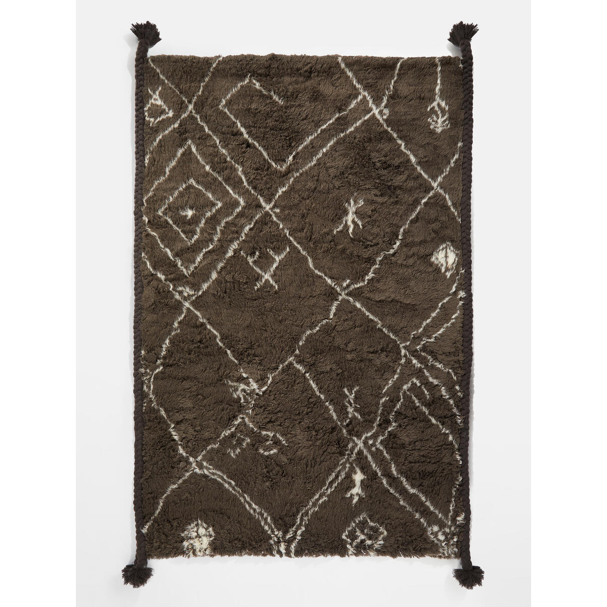 Layla Rug, Black 200 x 300cm by Soho Home Ltd | ufurnish.com