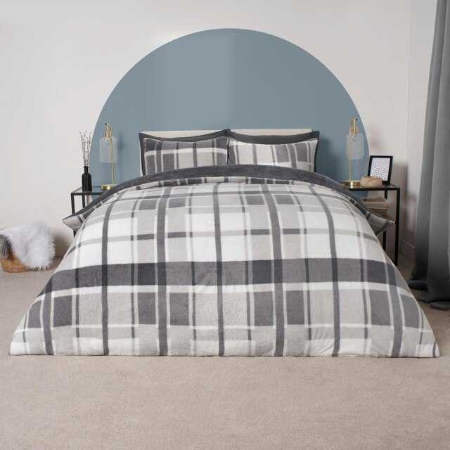 OHS Check Printed Teddy Fleece Duvet Cover and Pillowcase Set, Single ...