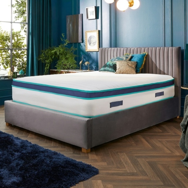 Luxe Plush And Medium Split Mattress Topper With Medium Mattress, Size ...