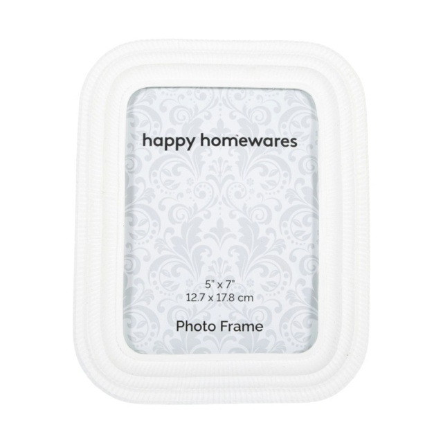 Traditional And Sleek White Resin 5X7 Picture Frame With Curved Corners ...
