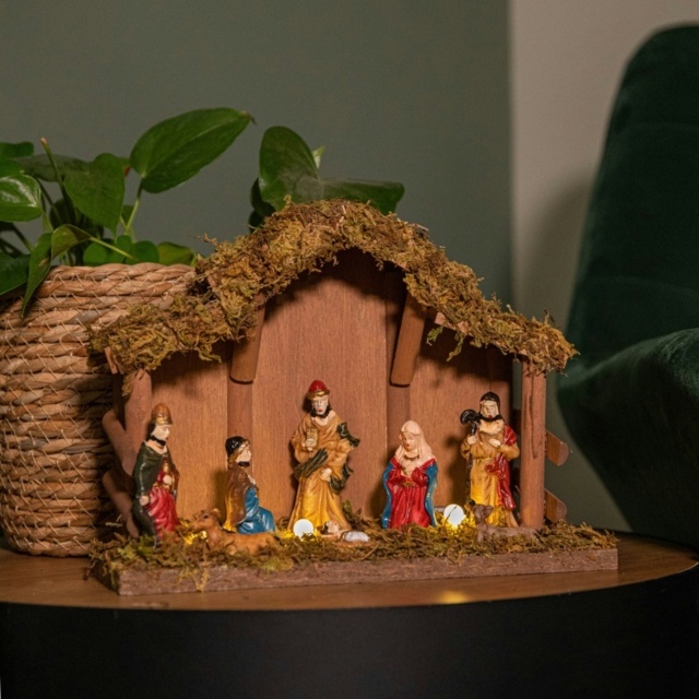 18Cm Battery Operated Light Up Wooden Christmas Nativity Scene With 3 ...
