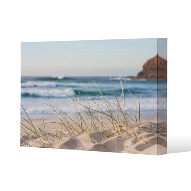 Dune Grass In Australia With Turquoise Surf Waves Of The Pacific Ocean ...