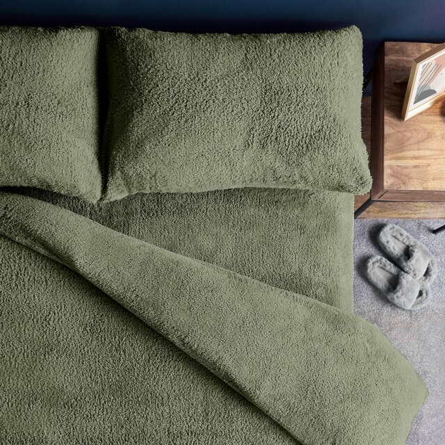 Silentnight teddy fleece duvet cover and pillowcase set, sage green ...