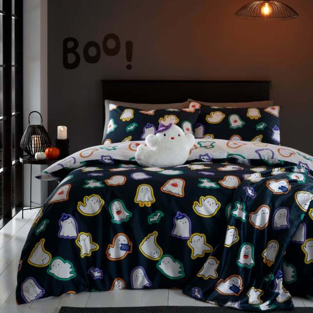 Catherine Lansfield Halloween Ghosts Cosy Fleece Blanket Throw - Black ...