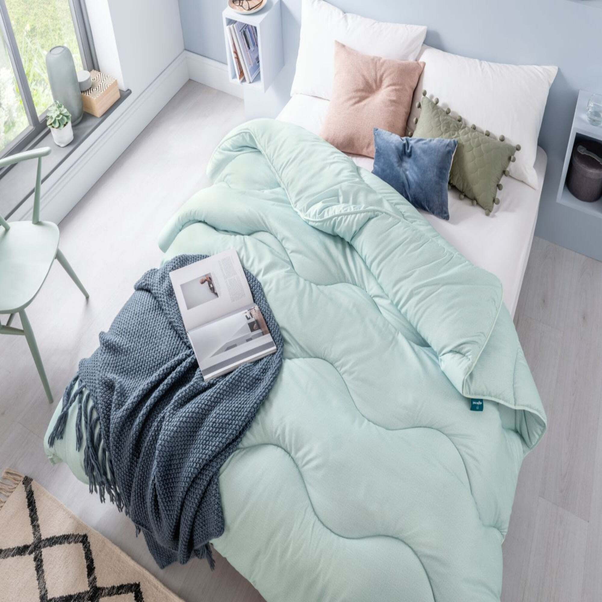 Night Owl® 10.5 tog Coverless Duvet In Aurora Green by The Fine Bedding ...