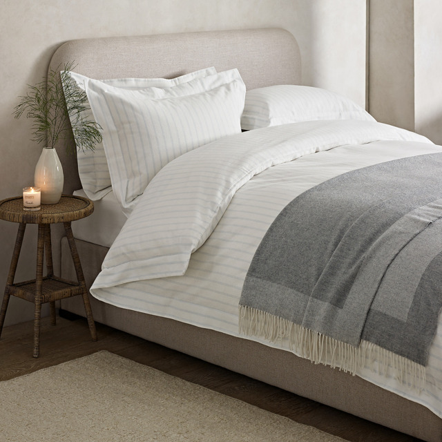 The White Company Crofton Throw by The White Company | ufurnish.com