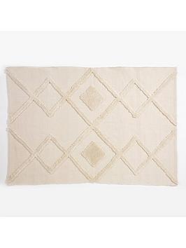 Esselle Revival Windsor 100% Pet Diamond Rug by Very | ufurnish.com