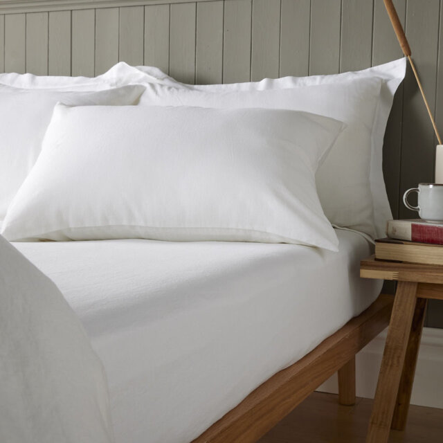 Super Soft Luxury Linen Blend Fitted Sheets by Wayfair | ufurnish.com