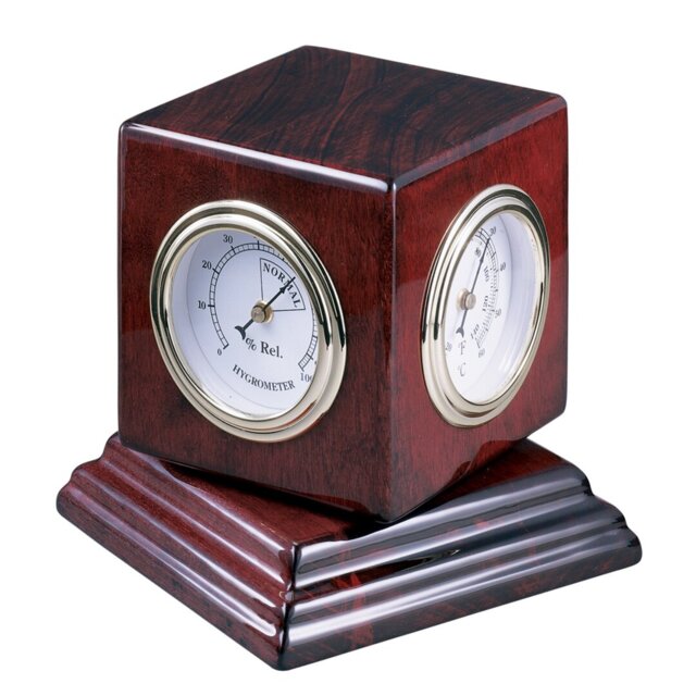 Reuben Retro Analog Wood Quartz Table Clock in Rosewood Hall by Wayfair ...