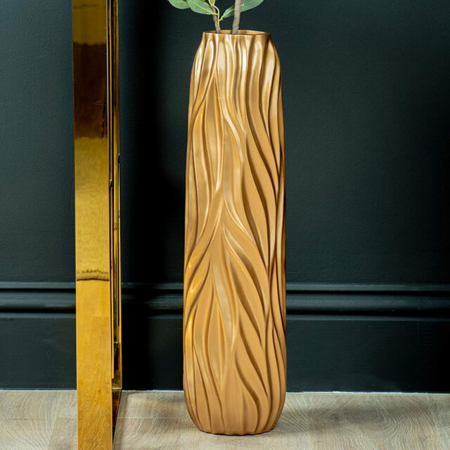 Classy Polyresin Vase for the Living Room, Ripples Design Vase Decor by ...