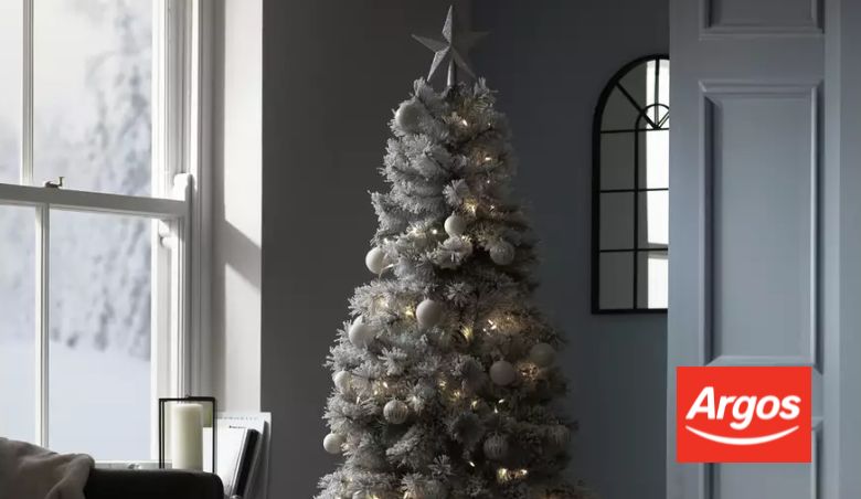 Best 10 Christmas Decorations for a Festive Home 2023 - ufurnish.com
