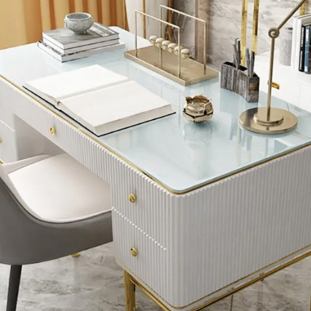 The Ultimate Guide to Choosing an Executive Desk for Your Office ...