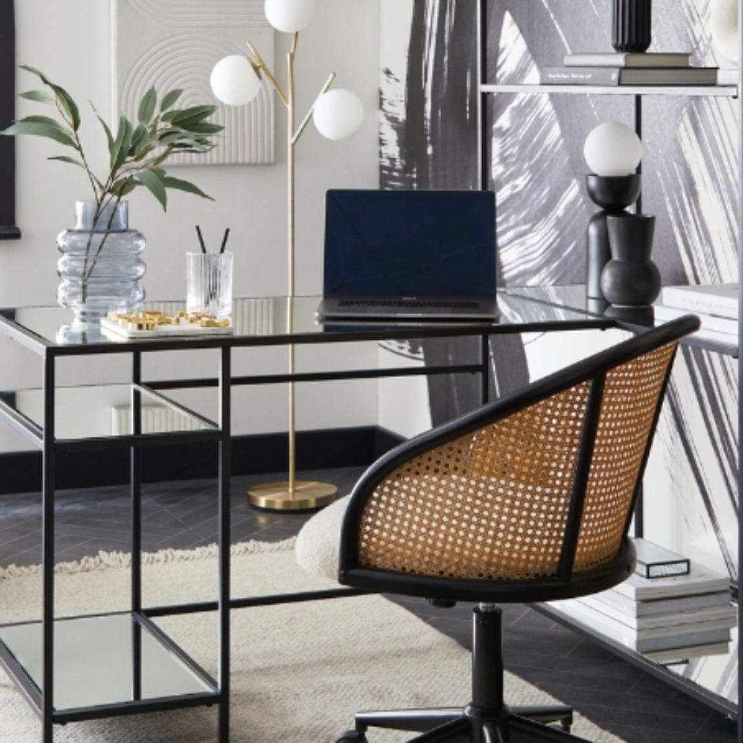 The Ultimate Guide to Choosing an Executive Desk for Your Office ...