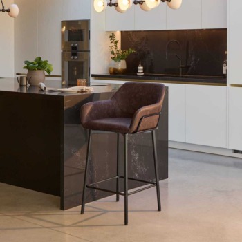 Laura James | uFurnish.com